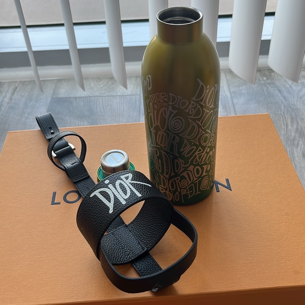 Dior Water Bottle And Holder - Gem